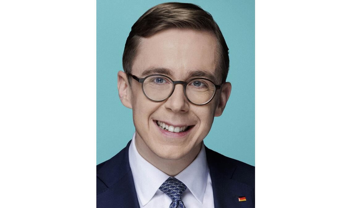 Philipp Amthor ist zu Gast in „Johann’s Imbiss“